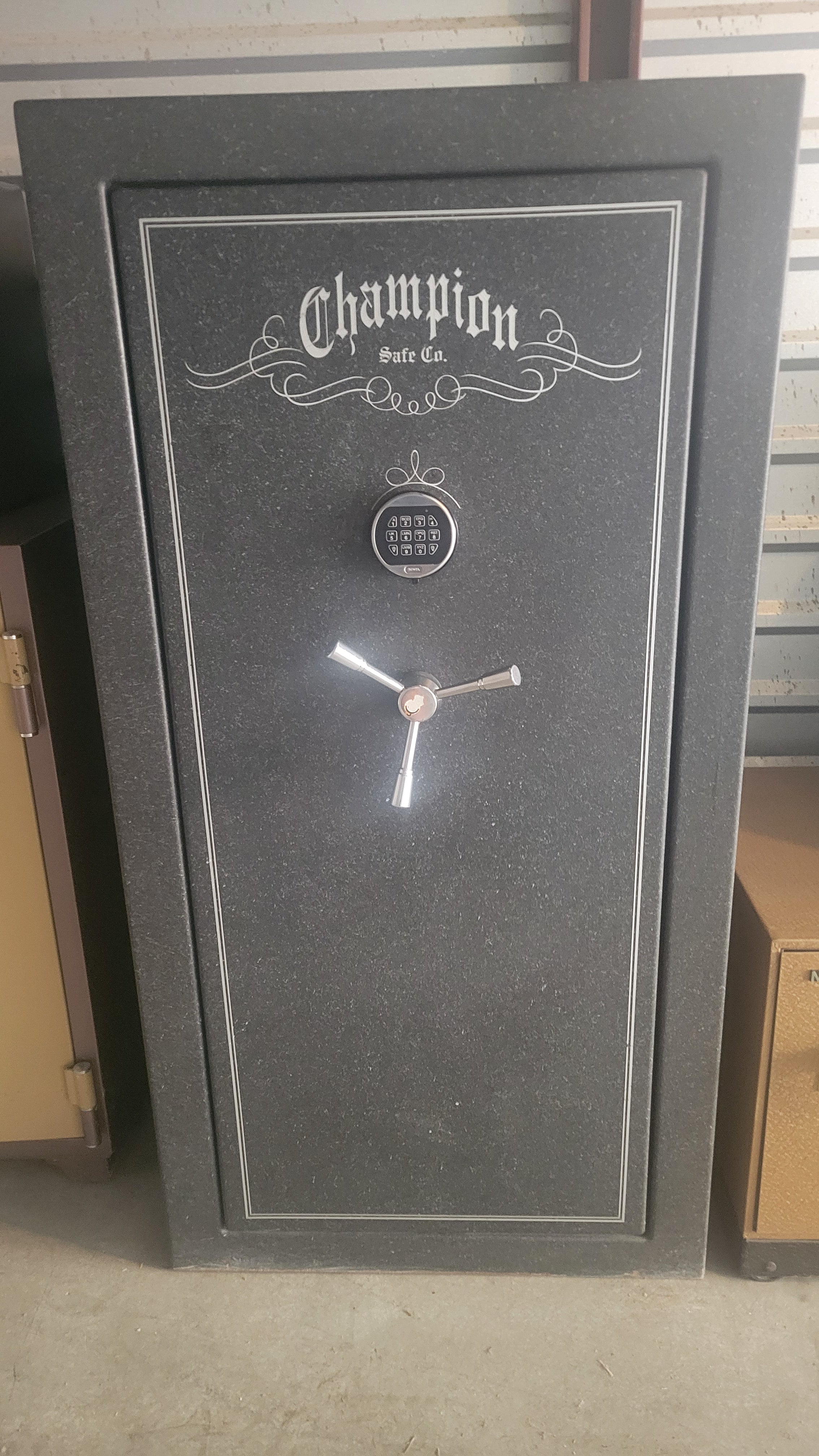 Champion Challenger 25 Home and Gun Safe – 5 Star Safes